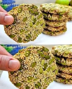 Crispy Sesame Pumpkin Seed Crackers – Cooking Yummy